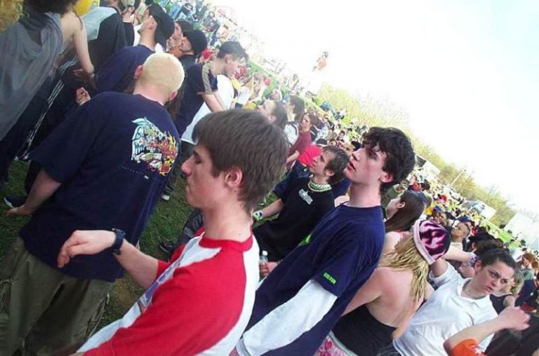 Photos that Prove Nothing Is Better Than 90s Rave Magic - Only Techno
