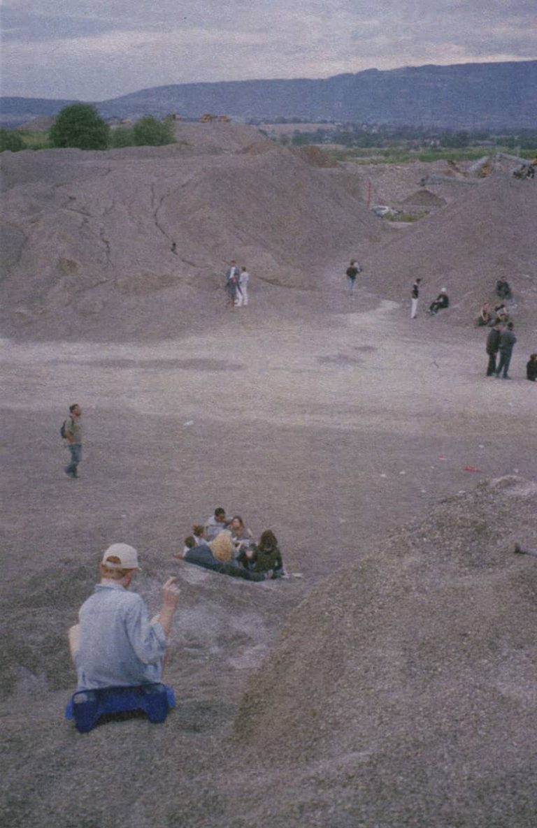 40 Pictures That Perfectly Capture The '90s Raves - Page 2 of 4 - Only ...