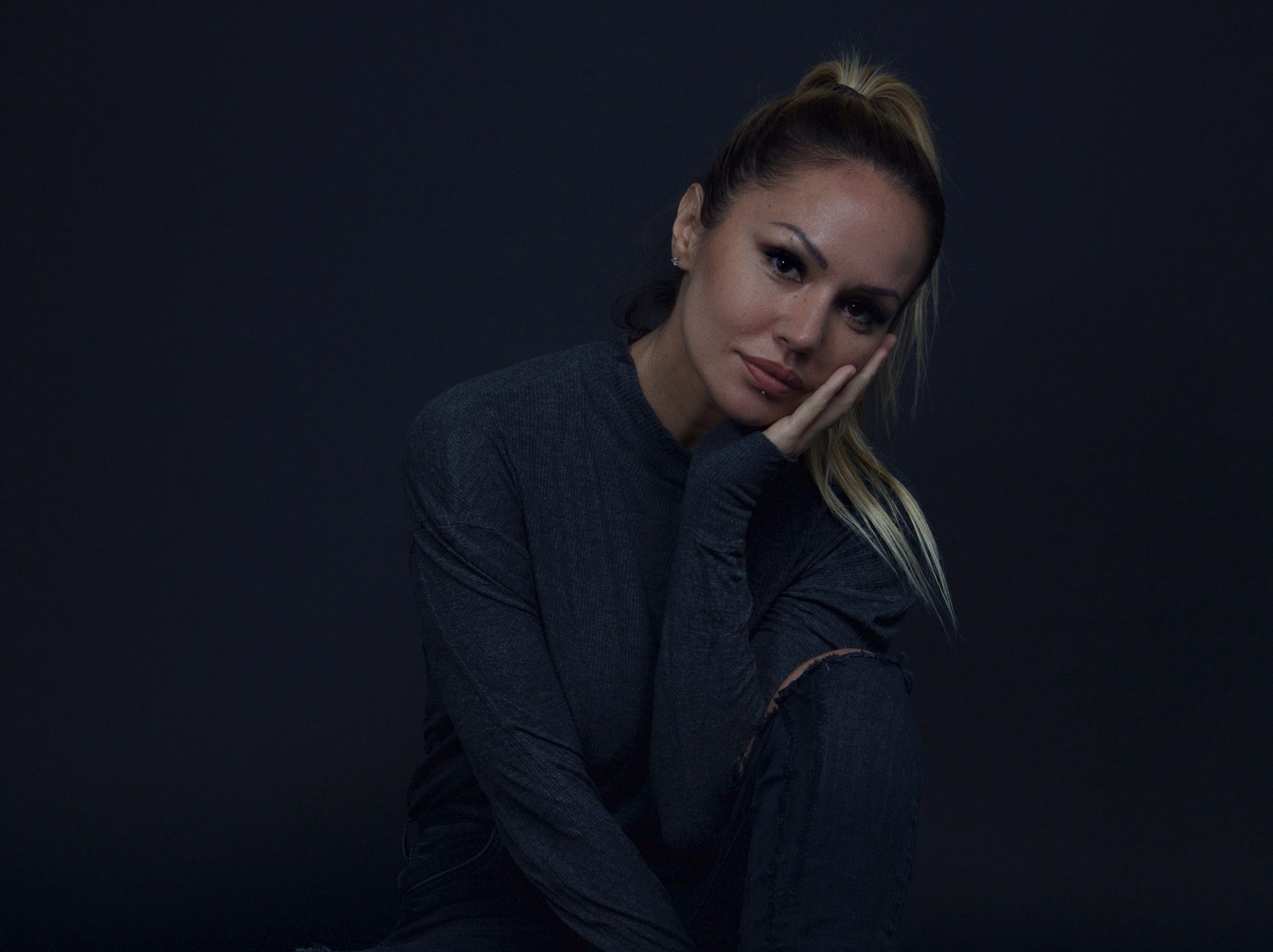 Deborah De Luca Releases Sophomore Album 'She Sleeps' - Only Techno