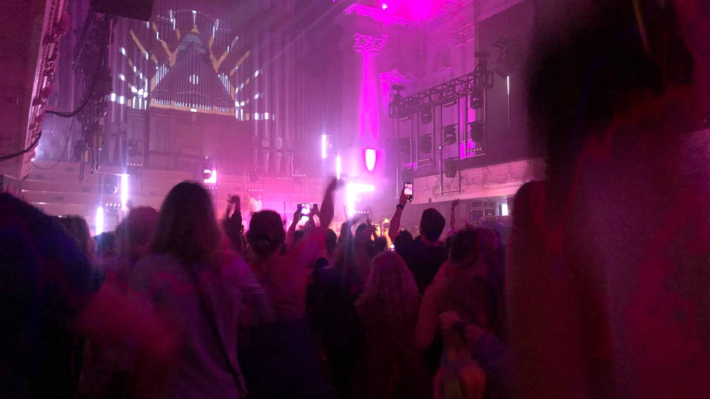 Morning Rave As A New Way To Start Your Monday - Only Techno